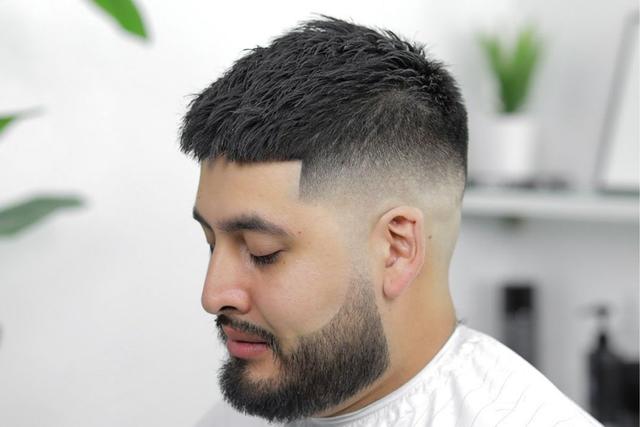 Gaya Rambut Pria 2025: Inspirasi Tren Rambut Terbaru yang Wajib Dicoba